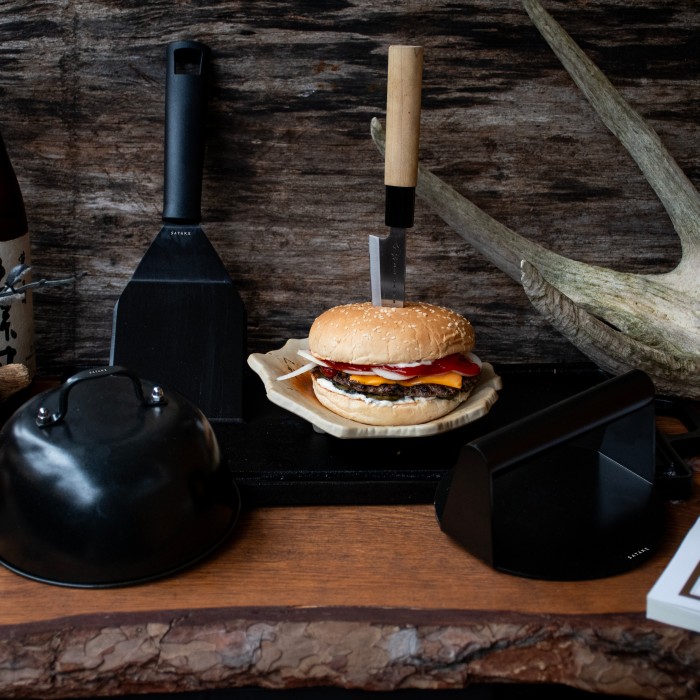 Köp Satake Smash Burger Set på delitea.se